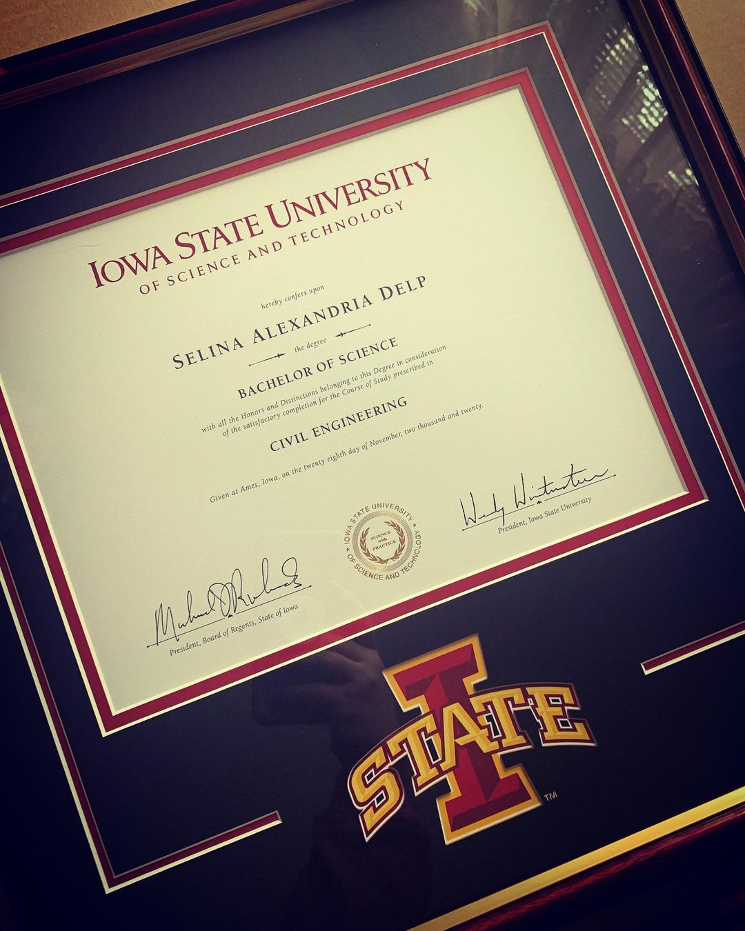 Diploma Frames | Custom Diploma Frames | College and University Diploma ...